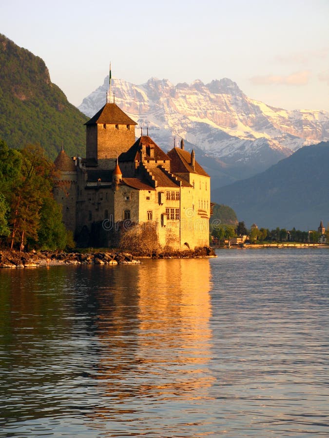 Chillon Castle 6, Switzerland Editorial Image - Image of lake, range ...
