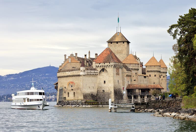 Chillon Castle on the Geneva Lake Editorial Image - Image of attraction ...