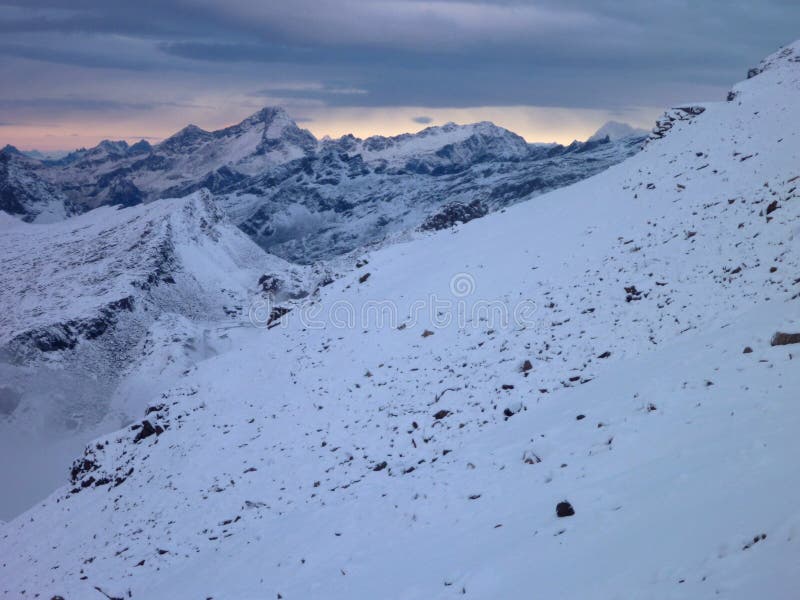 Chilly Morning Stock Photos - Download 4,304 Royalty Free Photos