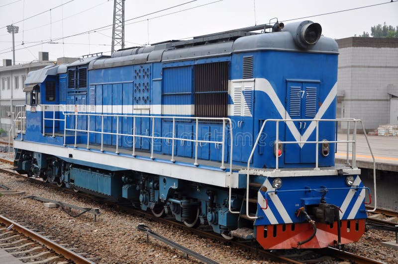 China Railways DF8 Diesel Locomotive Stock Image - Image of freight ...