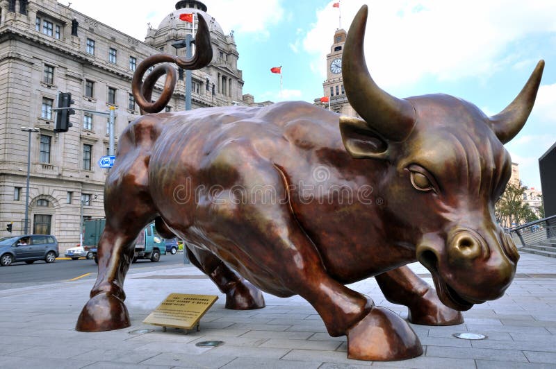 China Shanghai Bund Bull Sculpture Editorial Stock Image - Image of ...