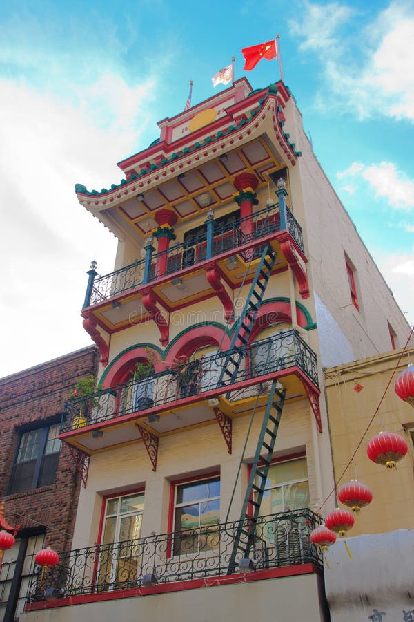 China town San Francisco editorial photography. Image of tourists ...