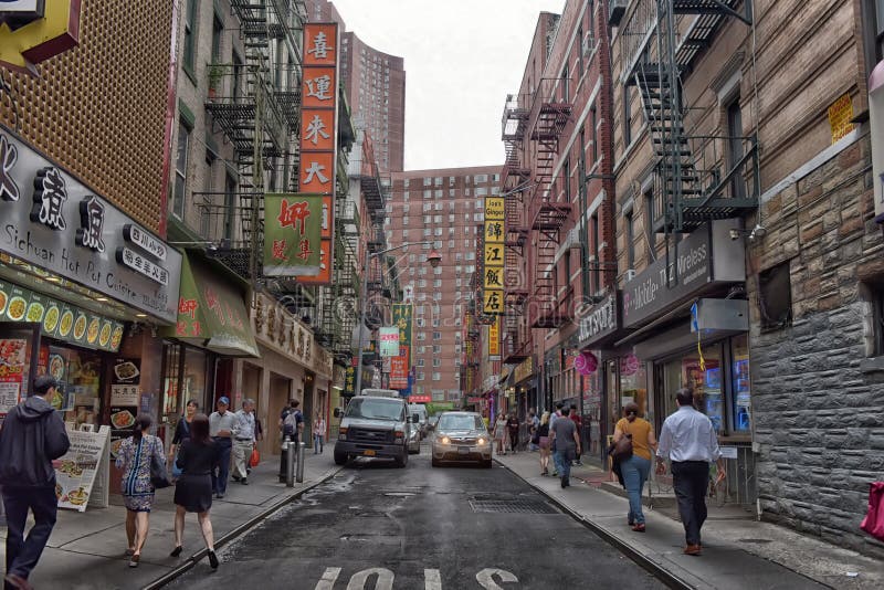Chinatown Manhattan editorial stock photo. Image of city - 77140668