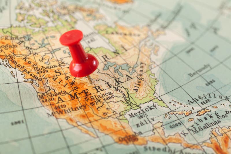 Chincheta en un mapa imagen de archivo. Imagen de contactos - 75504429