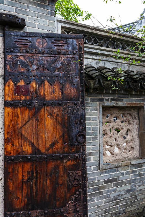 Chinese Ancient House, Wall In Ancient Chinese House Stock Photo ...