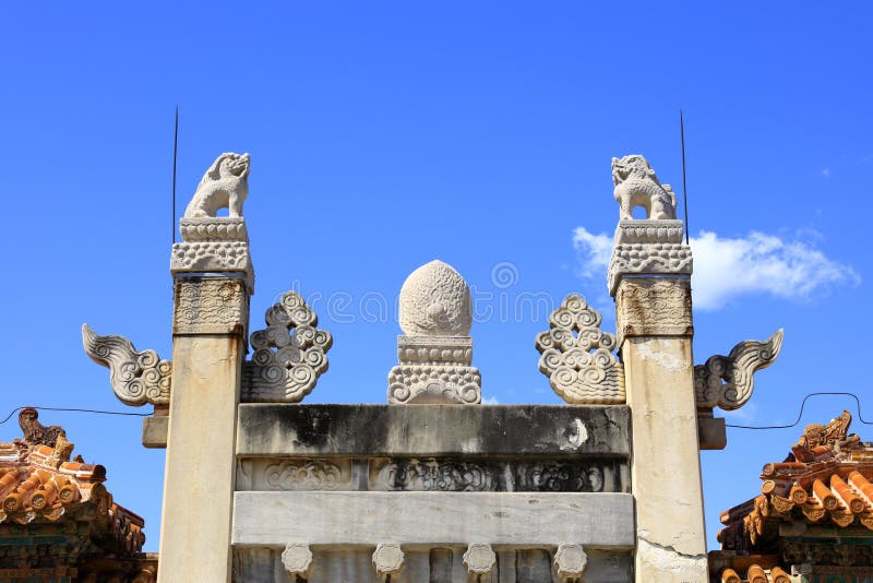 Chinese ancient stone arch stock image. Image of arch - 178510587