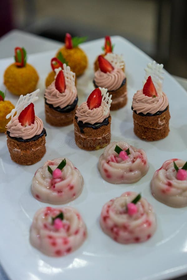 Chinese Art Sculpture Delightful Bite-Sized Desserts: a Perfect Harmony ...