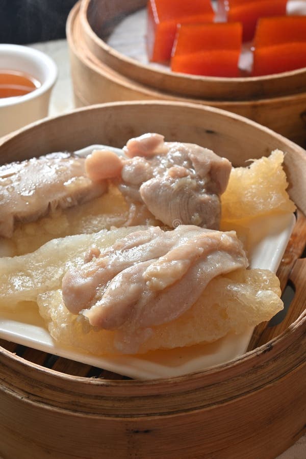 Chinese Bamboo Yam Cha Dim Sum Chicken Wrap Stock Photo - Image of ...