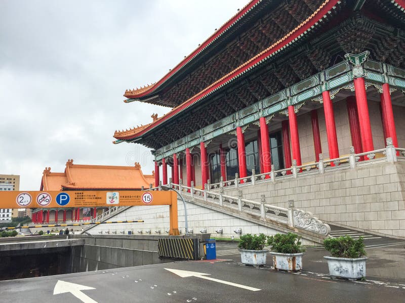 A Chinese Building at Main Square in Taipei, Taiwan Editorial ...