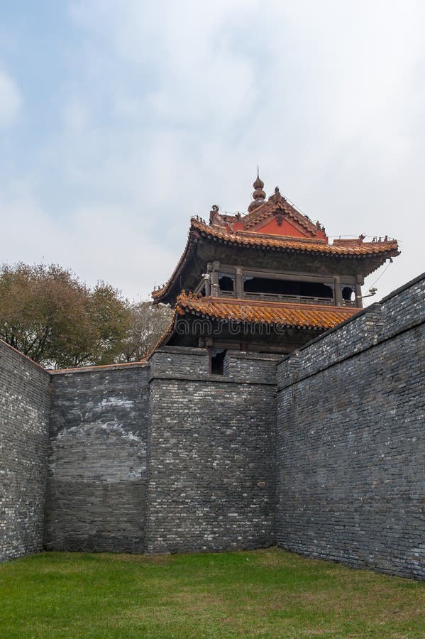 Chinese castle tower stock image. Image of estate, entrance - 28939989