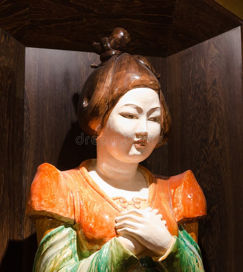 Chinese concubine statue stock image. Image of statue - 49729447