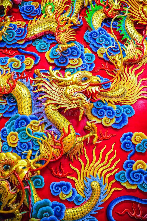 Keramische Vogelskulptur Des Traditionellen Chinesen Auf Dach-Schrein ...