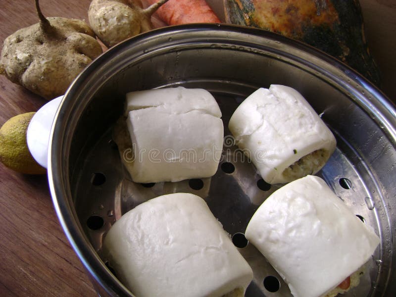 Chinese Dumpling Steamed Rice Rolls Stock Image - Image of appetizer ...