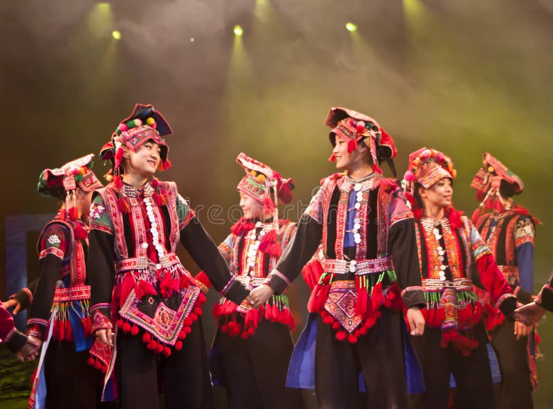 Chinese Ethnic Folk Dance editorial stock image. Image of glamor - 22562764