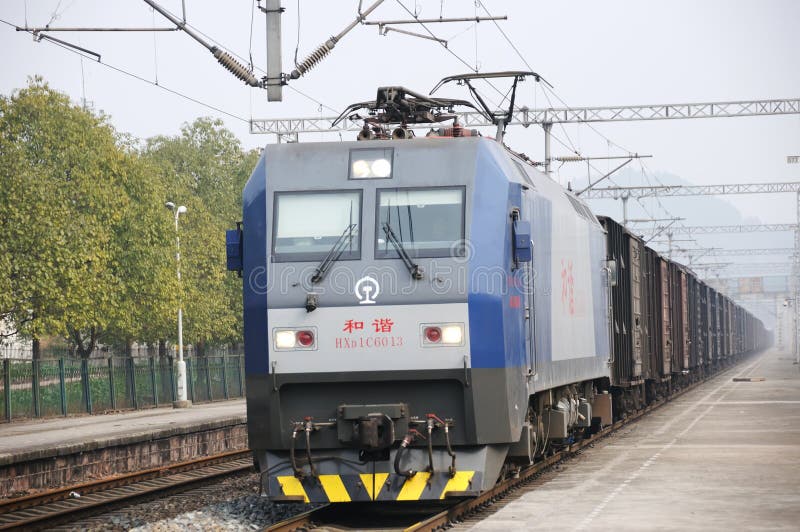 Oncoming train editorial stock photo. Image of ties, tank - 743963