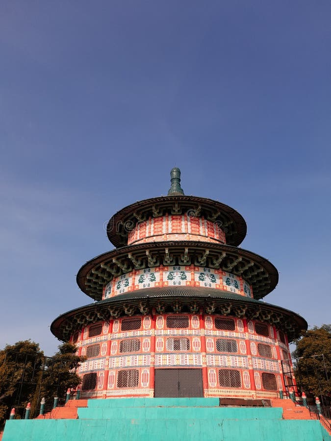 Chinese Historical Building Stock Image - Image of landmark, night ...