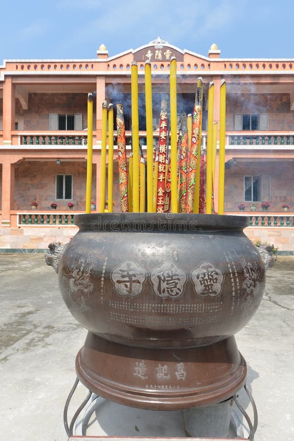 Chinese incense pot editorial photo. Image of conventional - 67006701