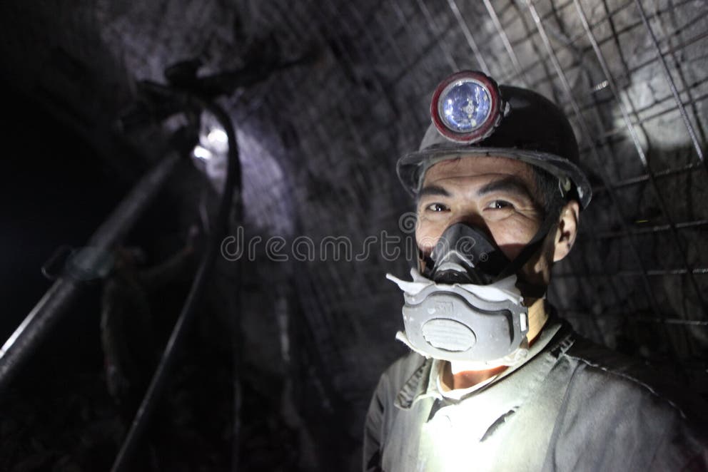 Chinese mine workers editorial photography. Image of heavy - 40502672