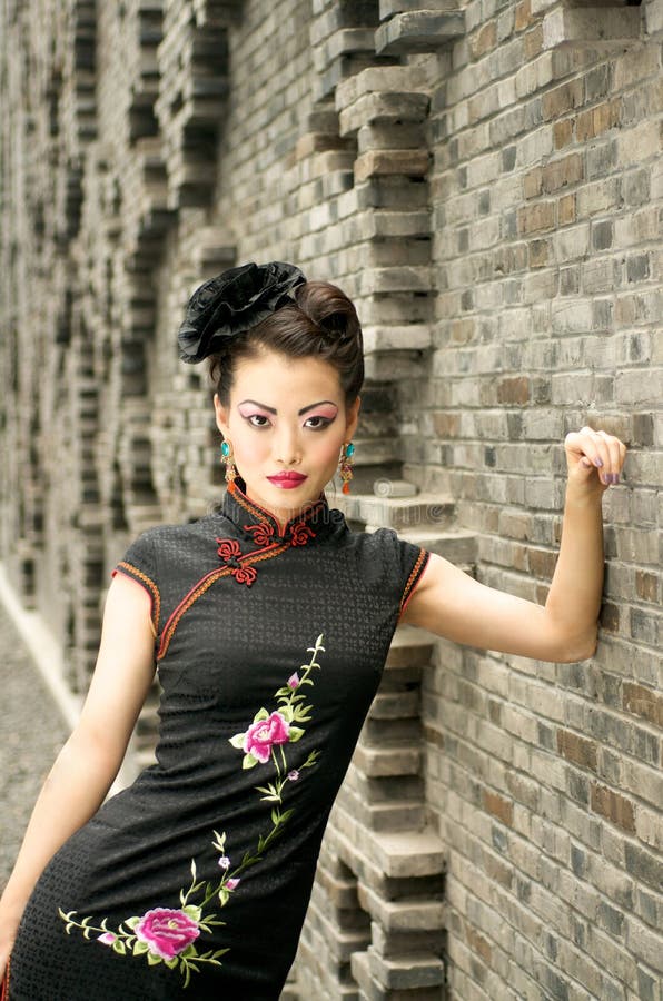 Chinese model in cheongsam stock photo. Image of beautiful - 20002994