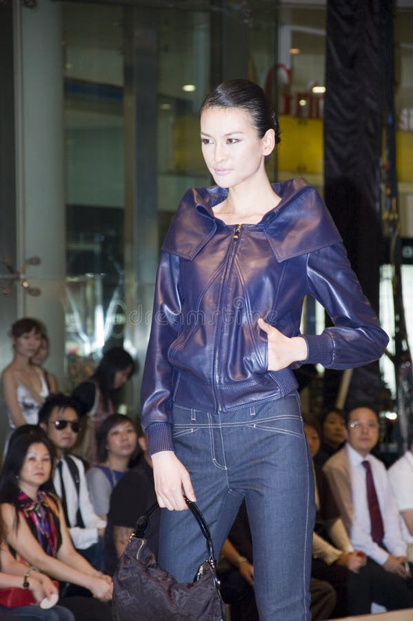 Chinese Modellen in De Week Van De Manier Shenzhen Redactionele Stock ...