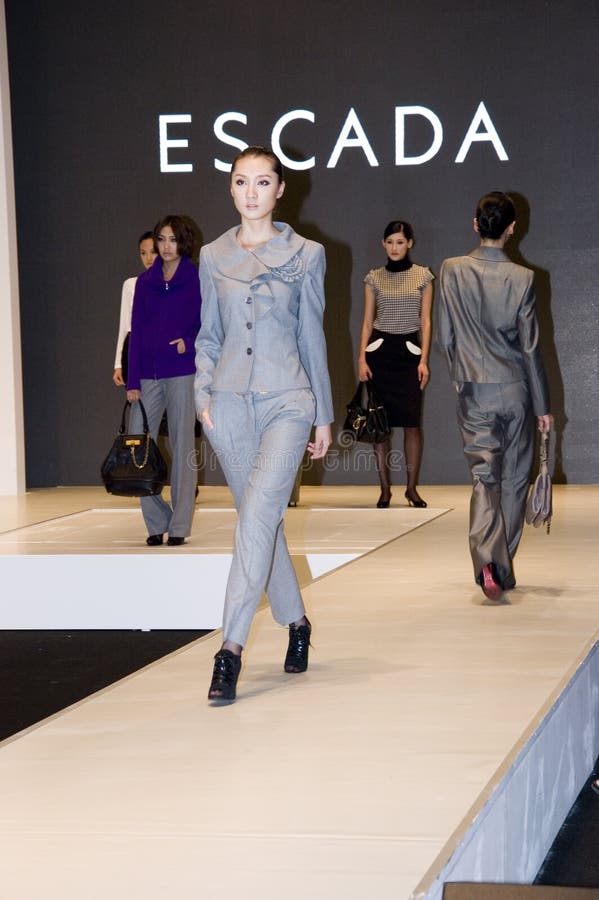 Chinese Models in Shenzhen Fashion Week Editorial Stock Photo - Image ...