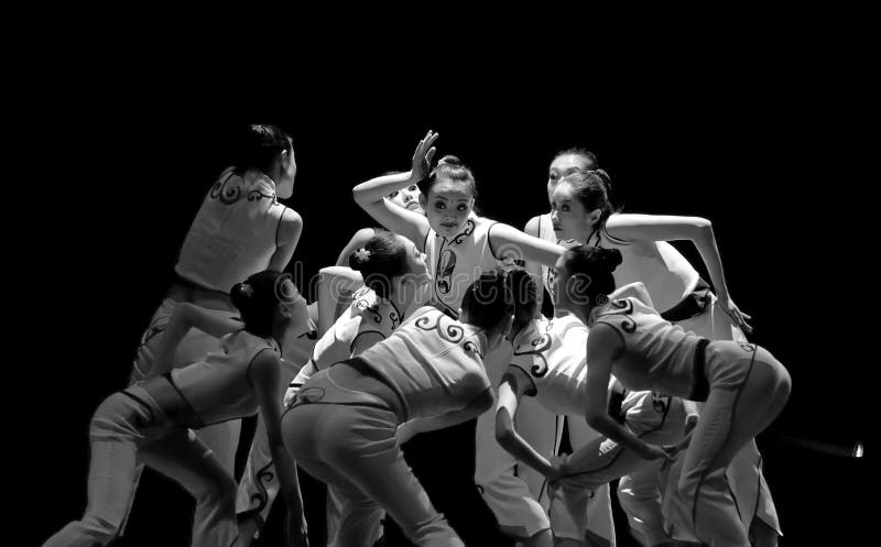 Chinese modern group dance editorial photography. Image of fitness ...