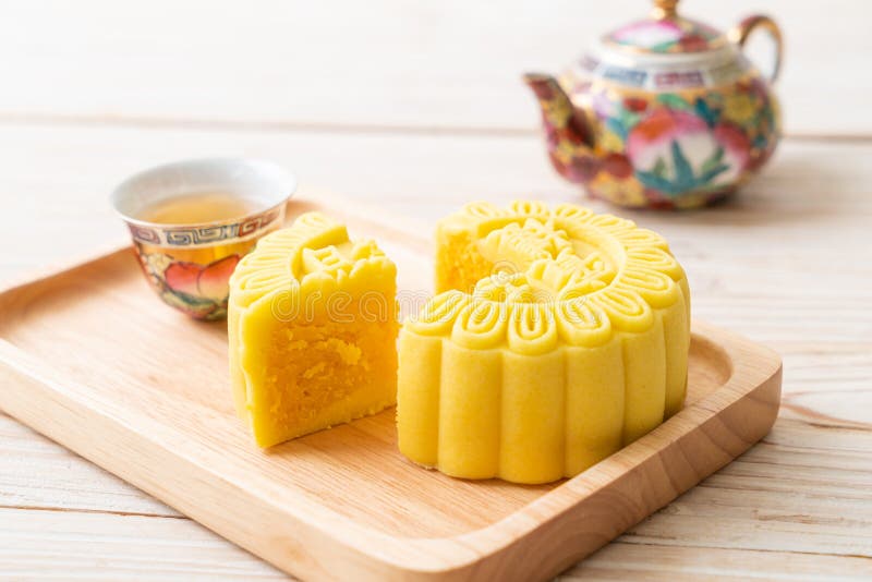 Chinese Moon Cake Custard Flavour Stock Photo - Image of dish, culture ...