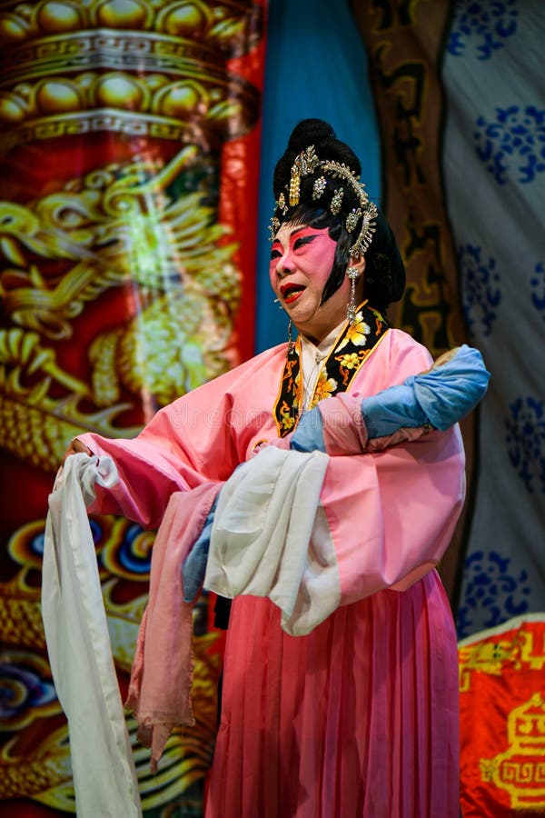 Chinese Opera Actor and Actress with Full Makeup Editorial Stock Image ...