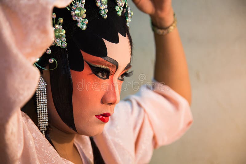 Chinese Opera Face editorial photography. Image of costumes - 47245937