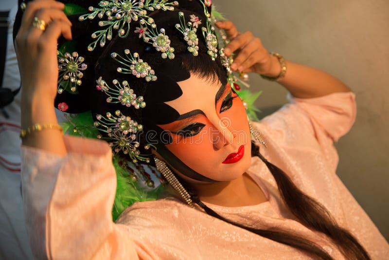 Chinese Opera Makeup editorial image. Image of asia, show - 47245905