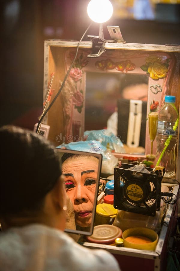 Chinese Opera Member Prepares at Backstage Editorial Photo - Image of ...