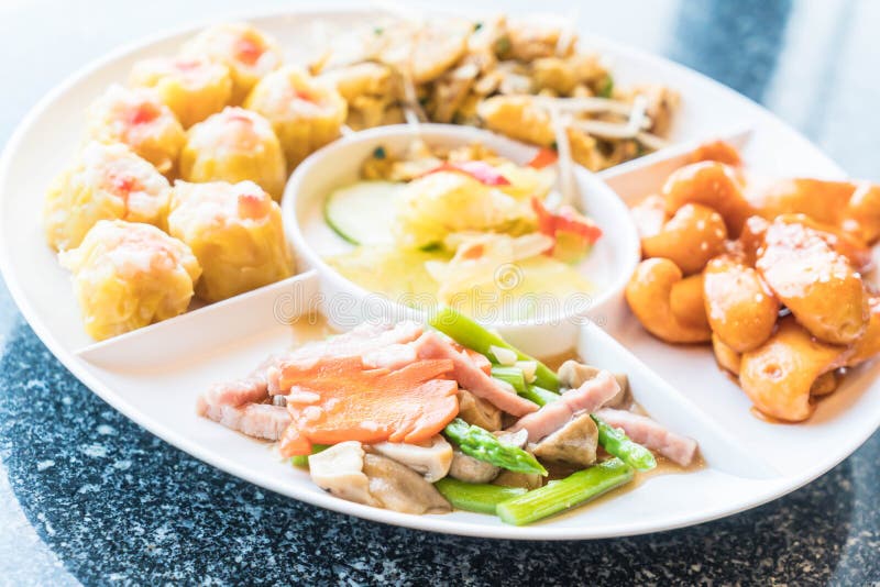 Chinese Orderve - Chinesische Lebensmittelart Stockbild - Bild von ...