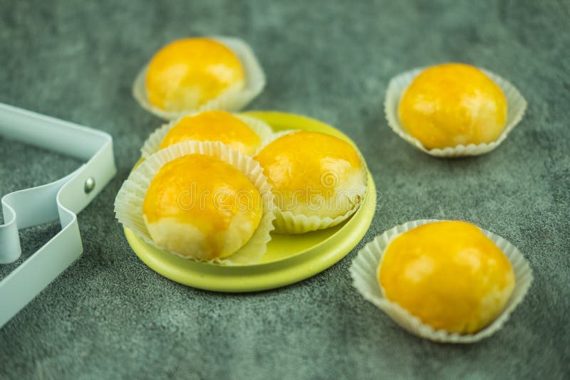 Chinese Pastry Filled with Mung Bean Paste and Salted Egg Stock Photo ...