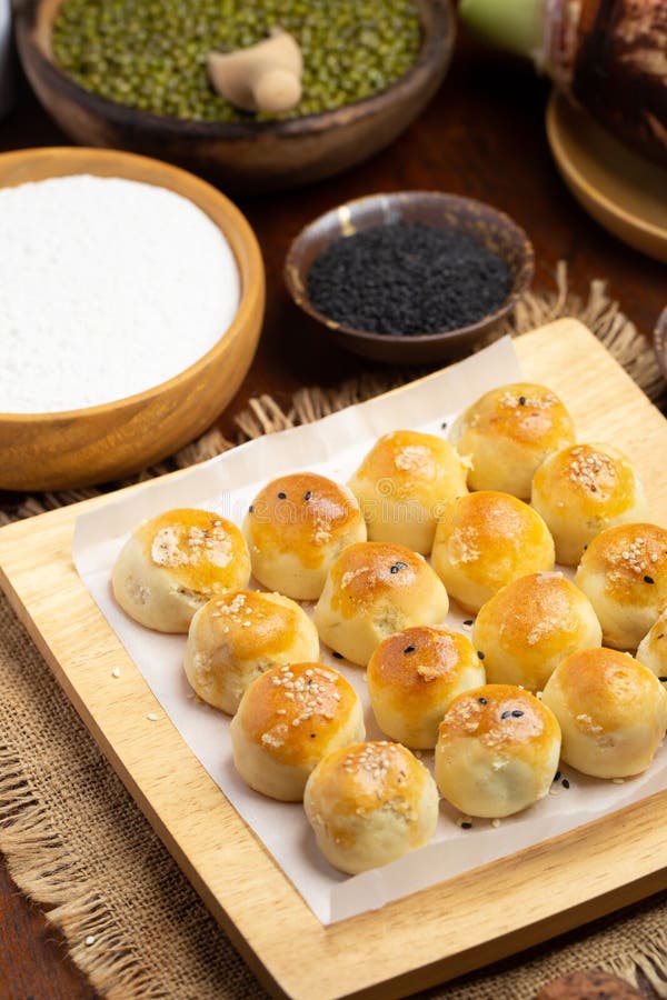 Chinese Pastry Filled with Mung Bean Paste, Taro, and Salted Egg Stock ...