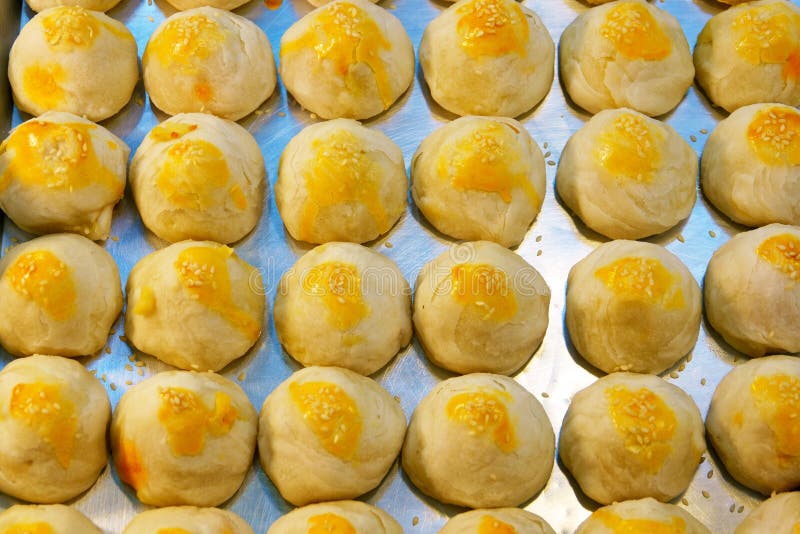 Chinese Pastry, Thai Cake,Spring Roll Pastry Moon Cake with Nuts, Mung ...