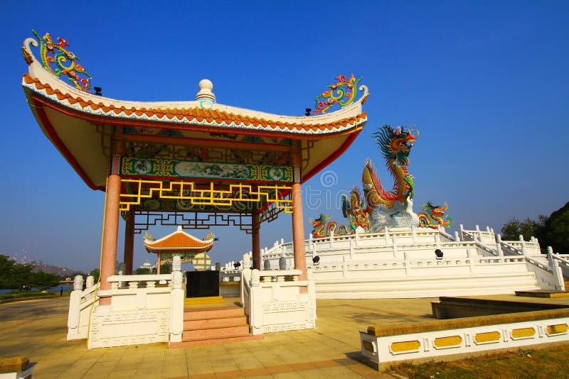 Chinese pavilion stock photo. Image of chinesepavilion - 37231812