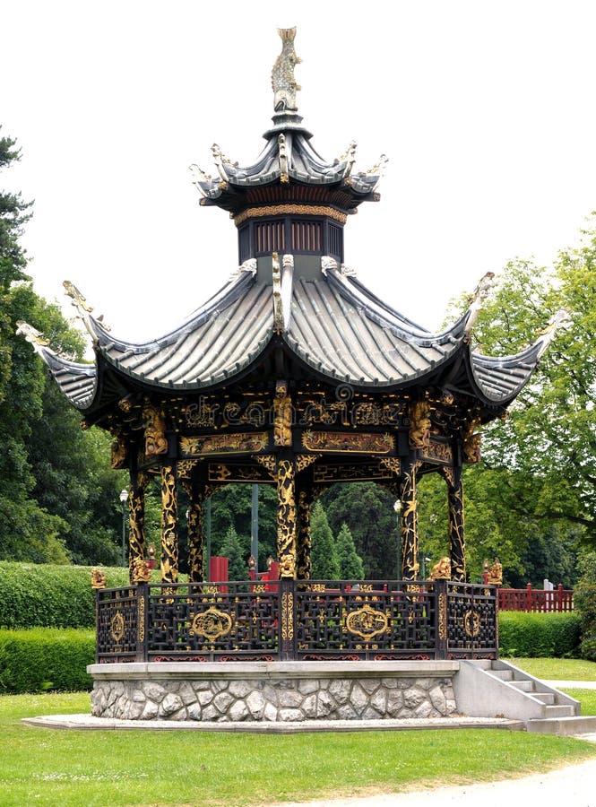 Chinese pavilion in park stock image. Image of beautiful - 62336659