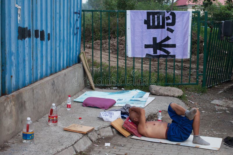 Chinese People Sleeping in the Public Editorial Photo - Image of labor ...