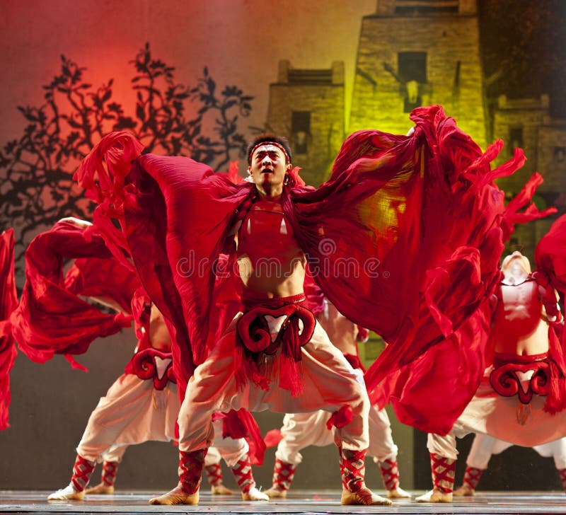 Chinese Qiang National Dancer Editorial Stock Image - Image of dance ...