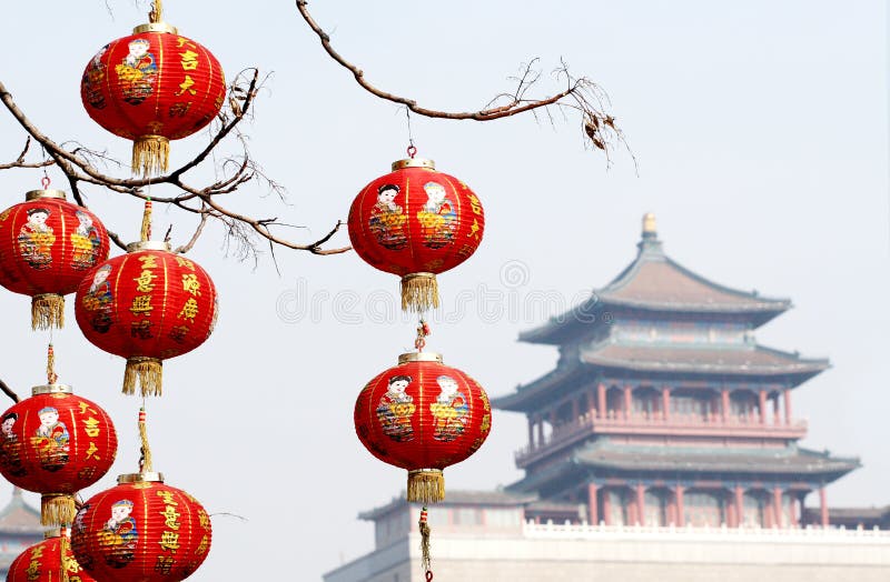 Chinese rode lantaarn stock foto. Image of decoratie, jaar - 7927258