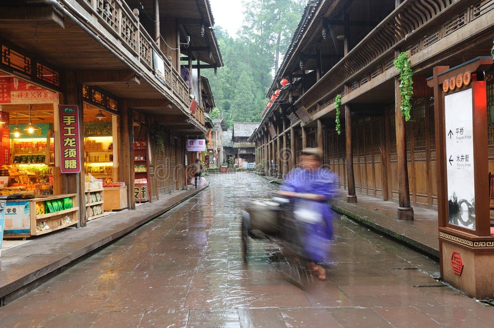 Chinese shangli old town editorial photography. Image of house - 26611332