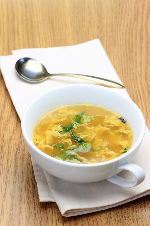 Chinese Soeplepel Op Een Zwarte Plaat Stock Afbeelding - Image of ...