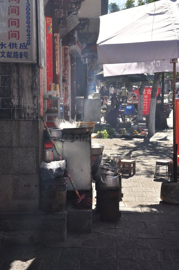 Chinese street kitchen editorial photography. Image of tradition - 28787662