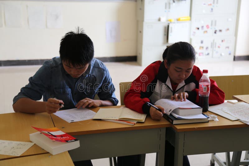 Chinese Students in Class editorial photography. Image of high - 60155332