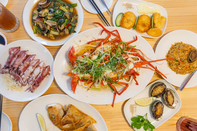 Chinese Style Seafood Cuisine Stock Image - Image of meal, lobster ...
