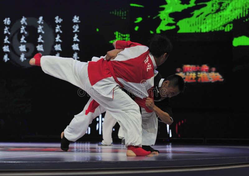 Chinese taiji kung fu game editorial photo. Image of moment - 23537166