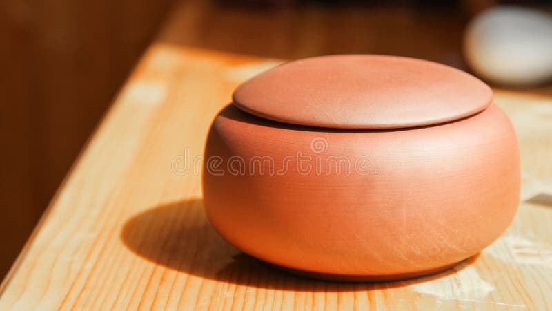 Chinese Tea Caddy of Red Clay Stock Image - Image of beijing, drinks ...