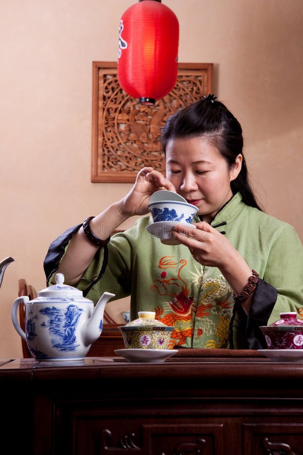 Chinese Tea Lady, Traditionally Dressed Stock Photo - Image of person ...