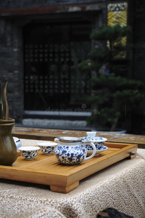 Chinese tea set stock image. Image of chengdu, teahouse - 21854157