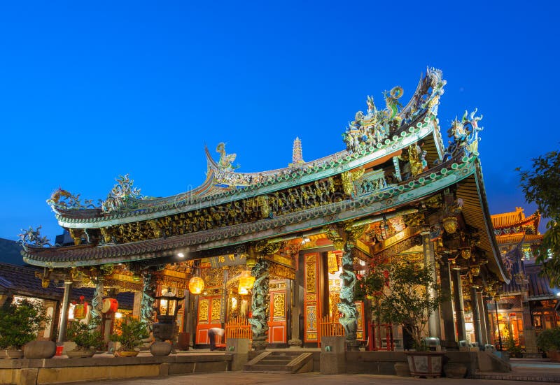 Chinese Tempel in Taipeh, Taiwan Stock Afbeelding - Image of schemer ...